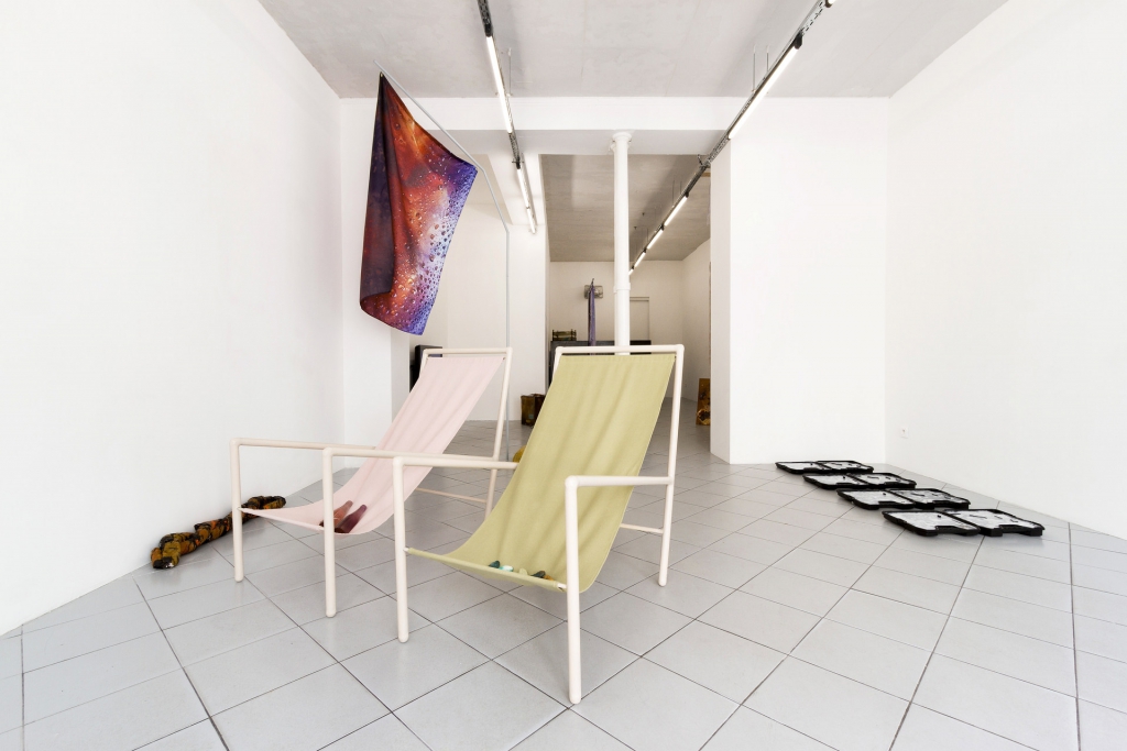 Straddle The Line Between Form And Function at Galerie Jérôme Pauchant ...