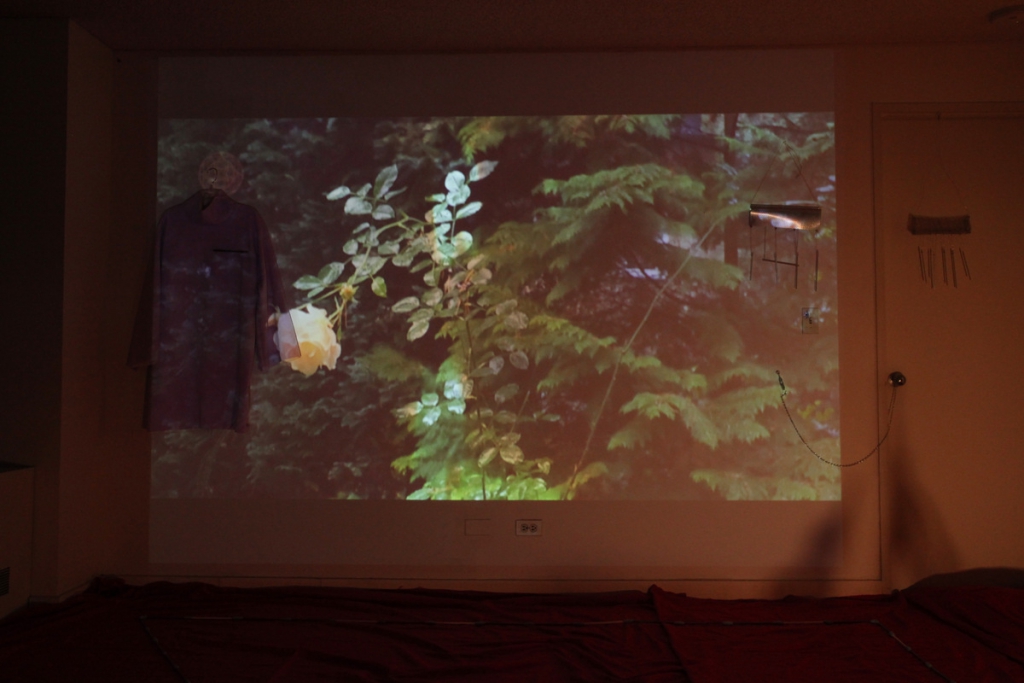 F-holes at HHDM – Art Viewer