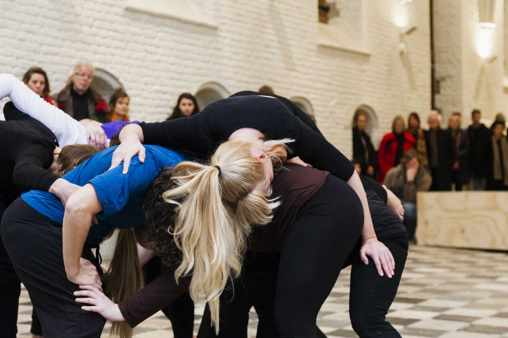 Simone Forti at Vleeshal – Art Viewer