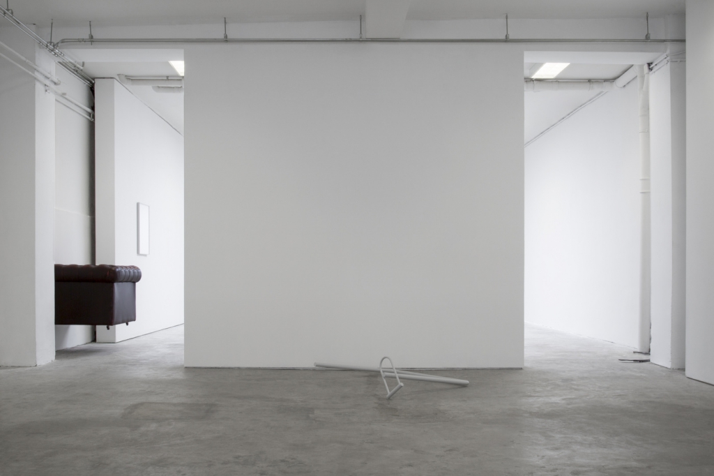 Alex Farrar at Dürst Britt & Mayhew – Art Viewer