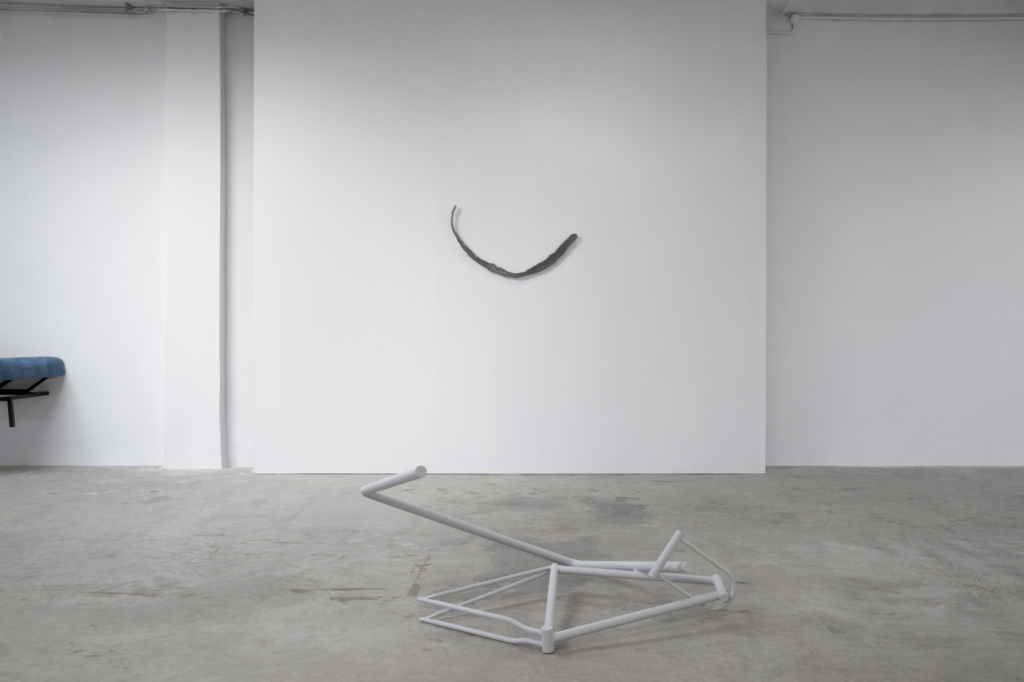 Alex Farrar at Dürst Britt & Mayhew – Art Viewer