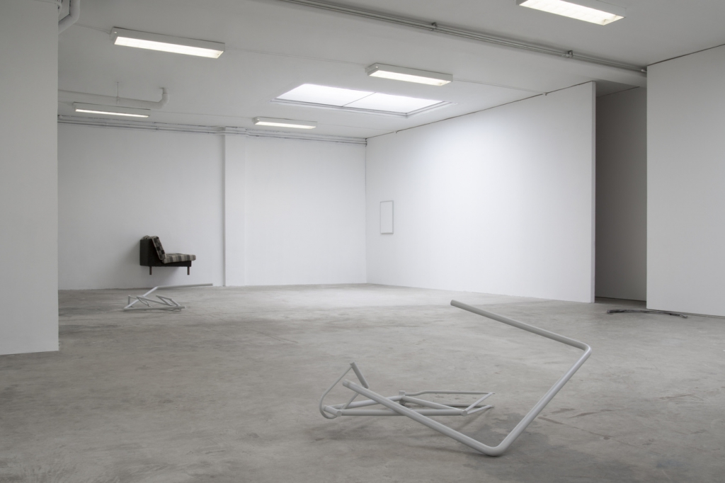 Alex Farrar at Dürst Britt & Mayhew – Art Viewer