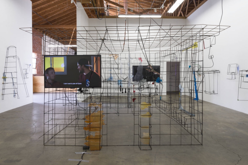 Neïl Beloufa at François Ghebaly – Art Viewer