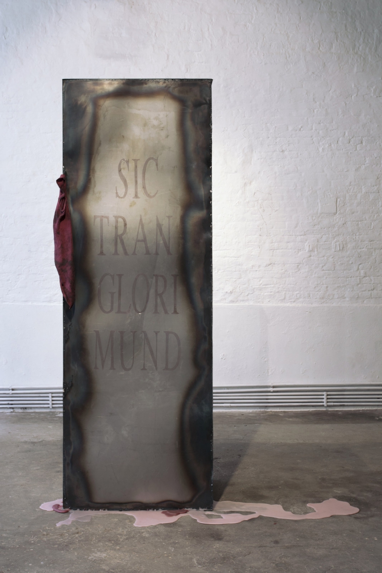 Clemence de La Tour du Pin and Antoine Renard at Komplot – Art Viewer