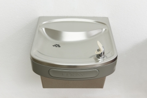 Violet Dennison at Jan Kaps – Art Viewer