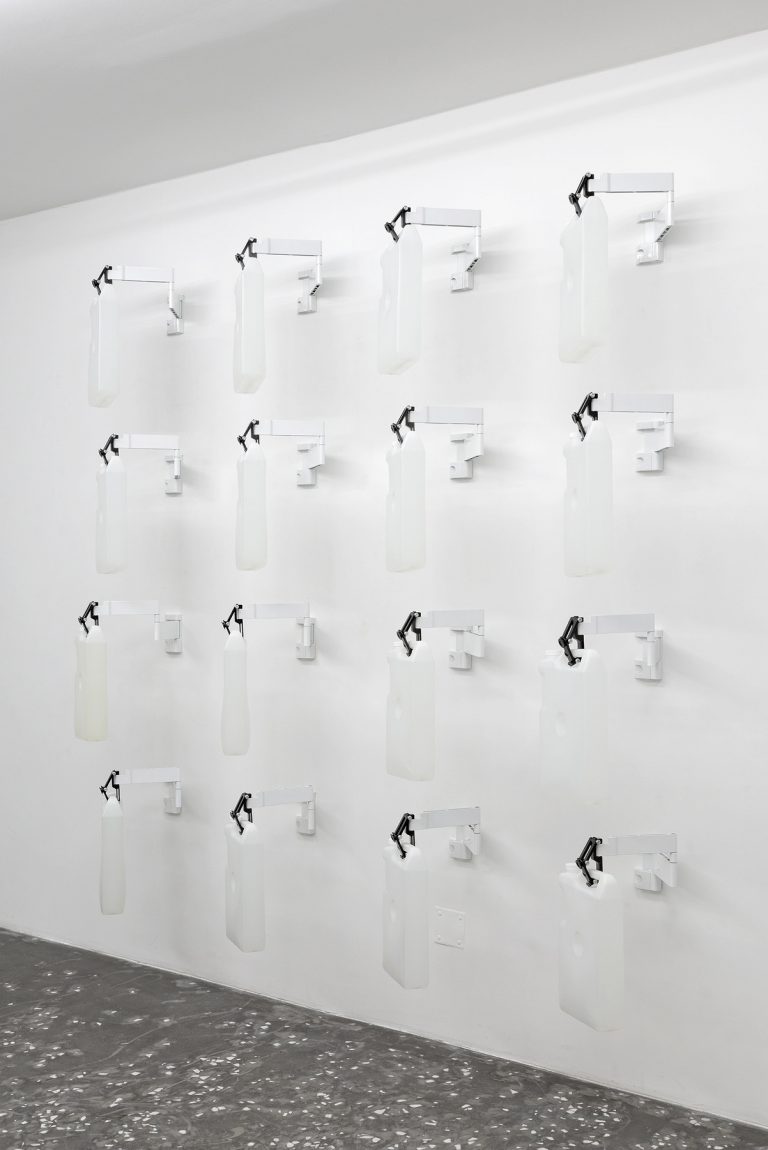 ARTIFICIAL TEARS. Singularity & Humanness—A Speculation at MAK – Art Viewer