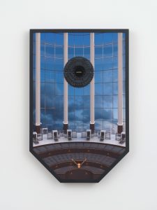 Jonathan Monaghan at bitforms gallery – Art Viewer