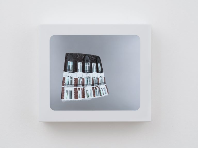 Jonathan Monaghan at bitforms gallery – Art Viewer