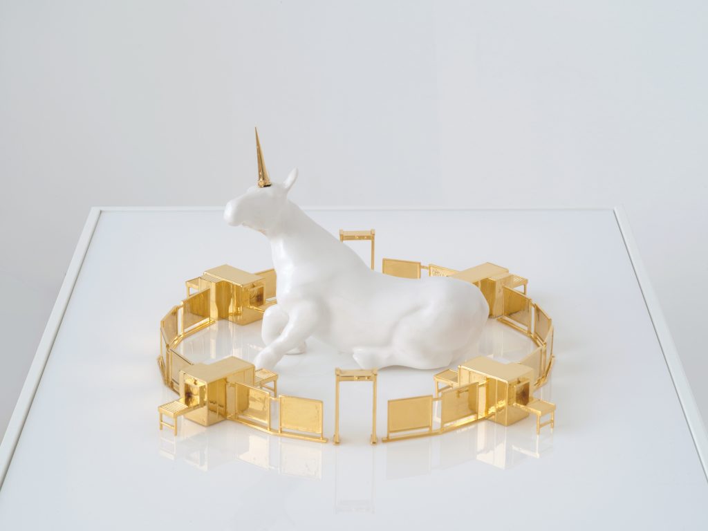 Jonathan Monaghan at bitforms gallery – Art Viewer