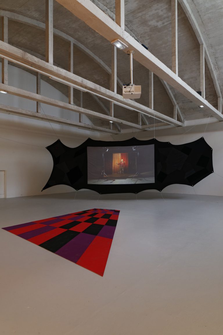 Julie Béna at Passerelle Centre d’art contemporain – Art Viewer