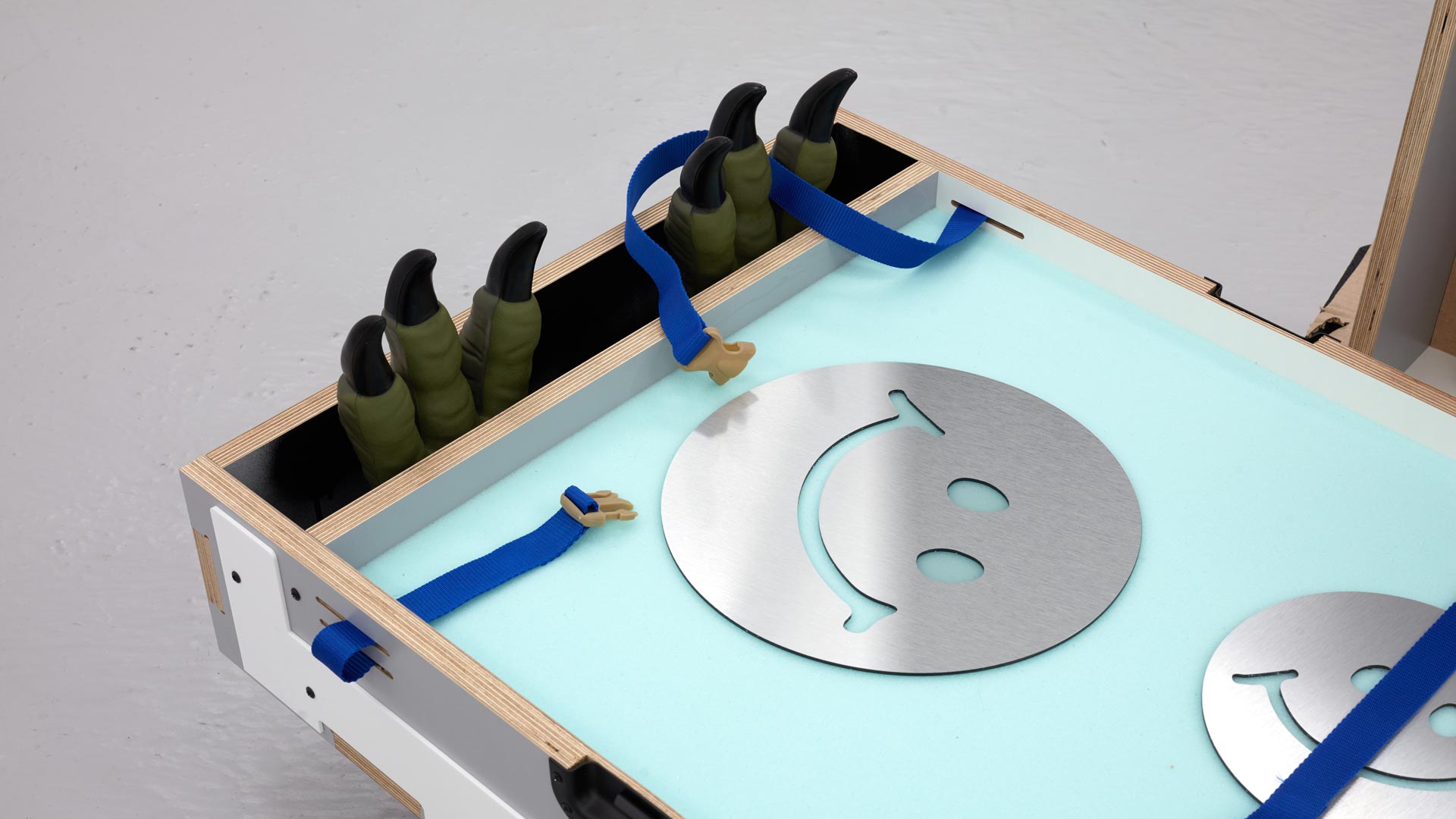 Thomas van Linge at J Hammond Projects – Art Viewer