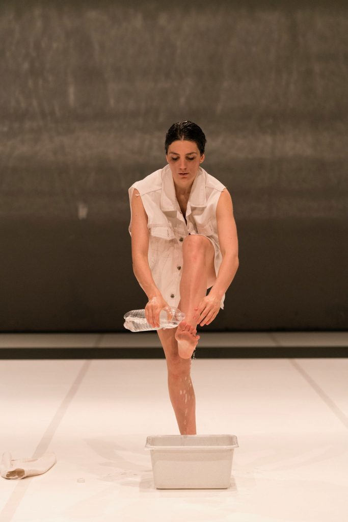 Lenio Kaklea at Festival des Arts Vivants – Art Viewer