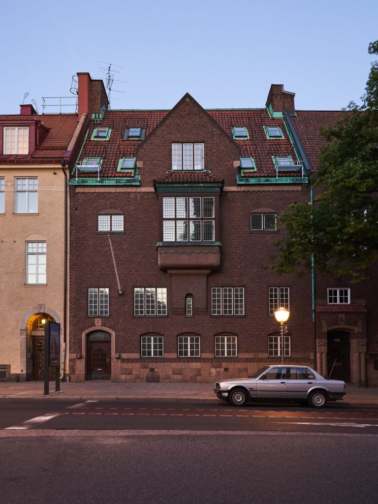 Mario Ayala at LOYAL – Art Viewer