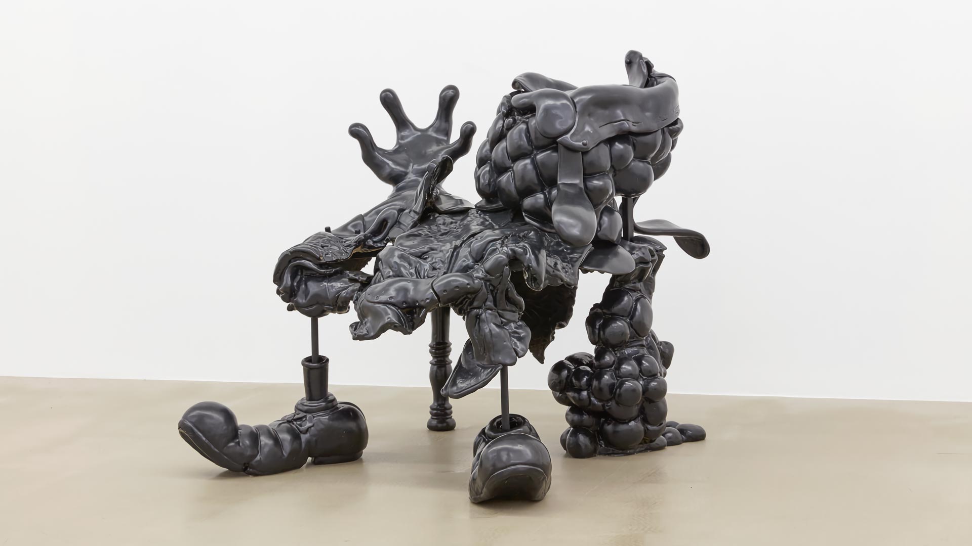 Nadia Naveau at Base-Alpha – Art Viewer