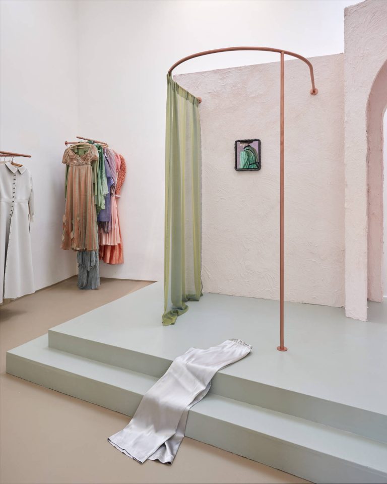 Klára Hosnedlová at Karlin Studios – Art Viewer