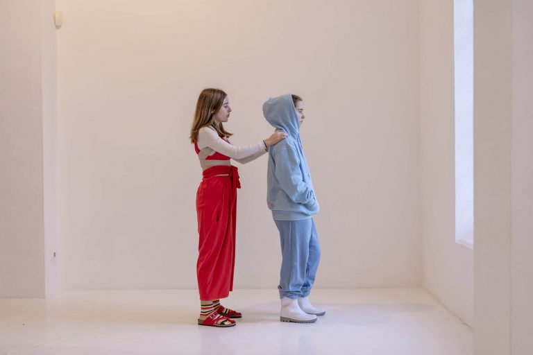 Emily Jones at Centre d’art contemporain-la synagogue de Delme – Art Viewer