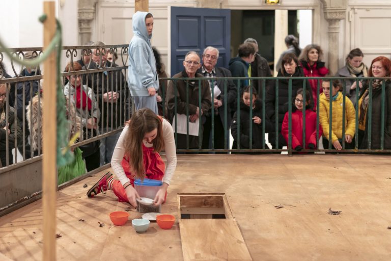 Emily Jones at Centre d’art contemporain-la synagogue de Delme – Art Viewer