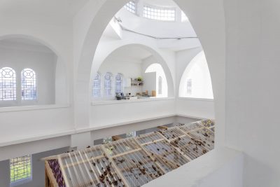 Emily Jones at Centre d’art contemporain-la synagogue de Delme – Art Viewer