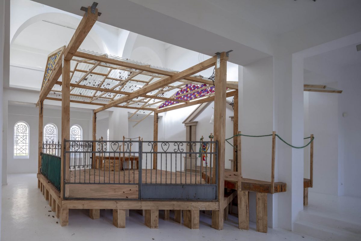 Emily Jones at Centre d’art contemporain-la synagogue de Delme – Art Viewer