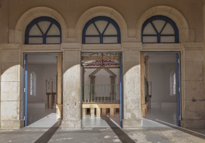 Emily Jones at Centre d’art contemporain-la synagogue de Delme – Art Viewer