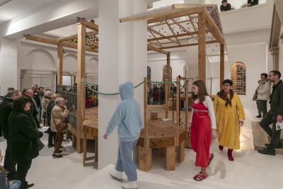 Emily Jones at Centre d’art contemporain-la synagogue de Delme – Art Viewer