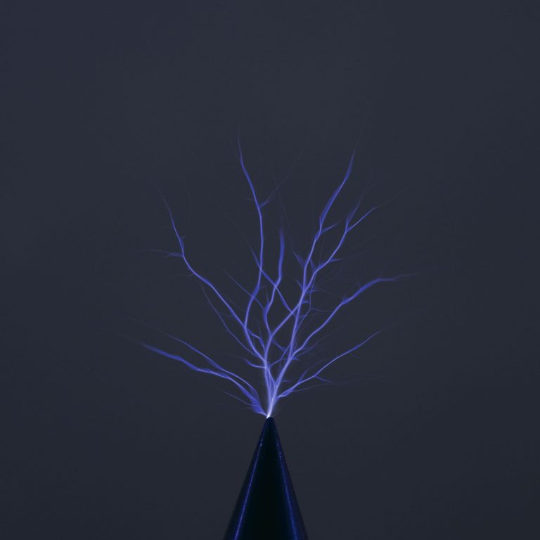 Strings. Light And Vision at White Noise Gallery – Art Viewer