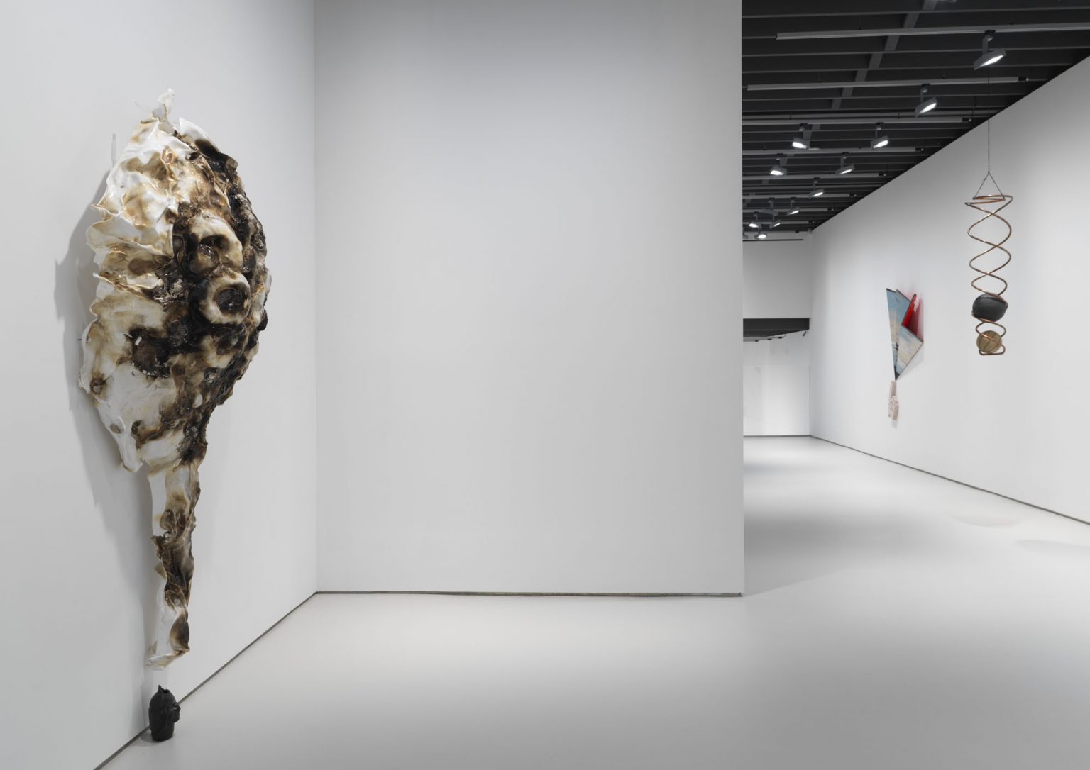 Richard Hughes at Anton Kern Gallery – Art Viewer