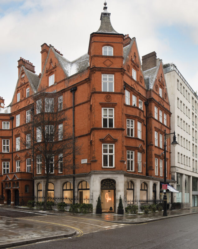 Body Double at Maria Bernheim – Art Viewer