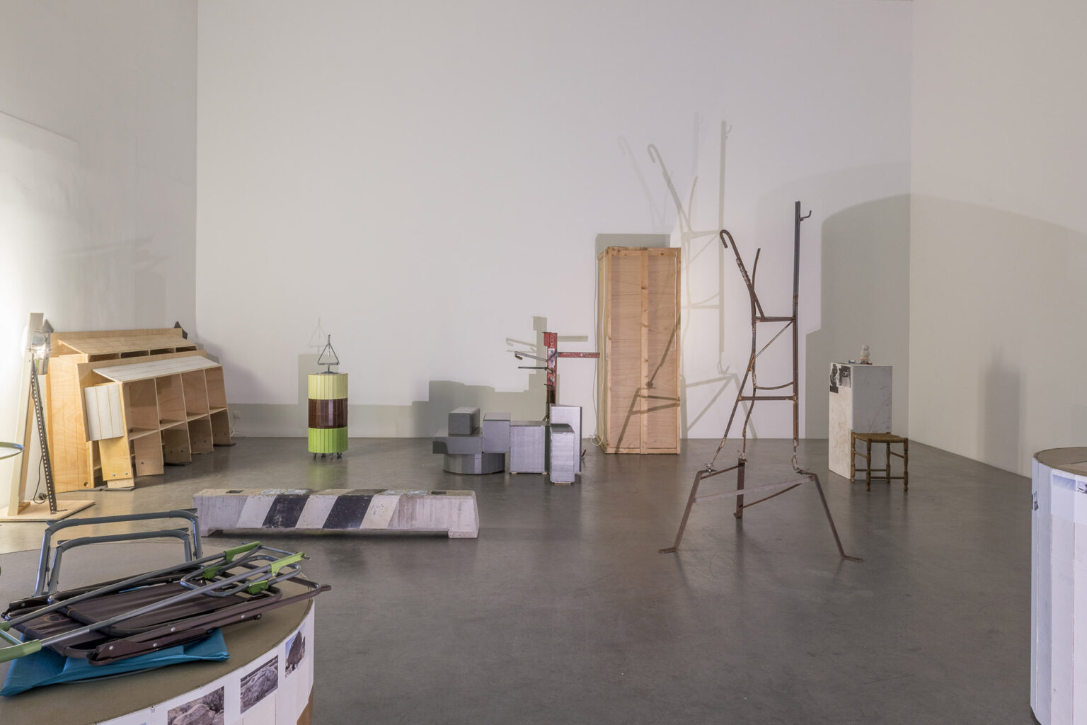 Manfred Pernice at Galerie Neu – Art Viewer