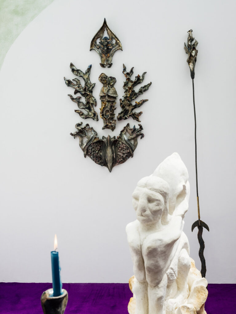 Bella Hunt & DDC at A.ROMY – Art Viewer