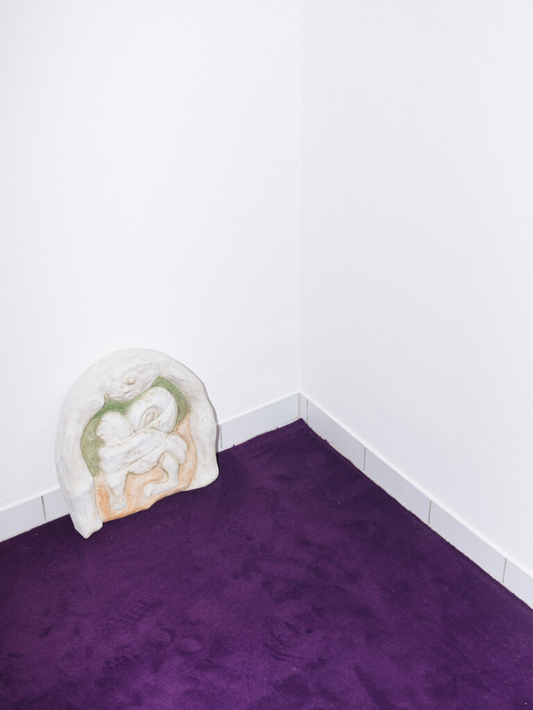 Bella Hunt & DDC at A.ROMY – Art Viewer