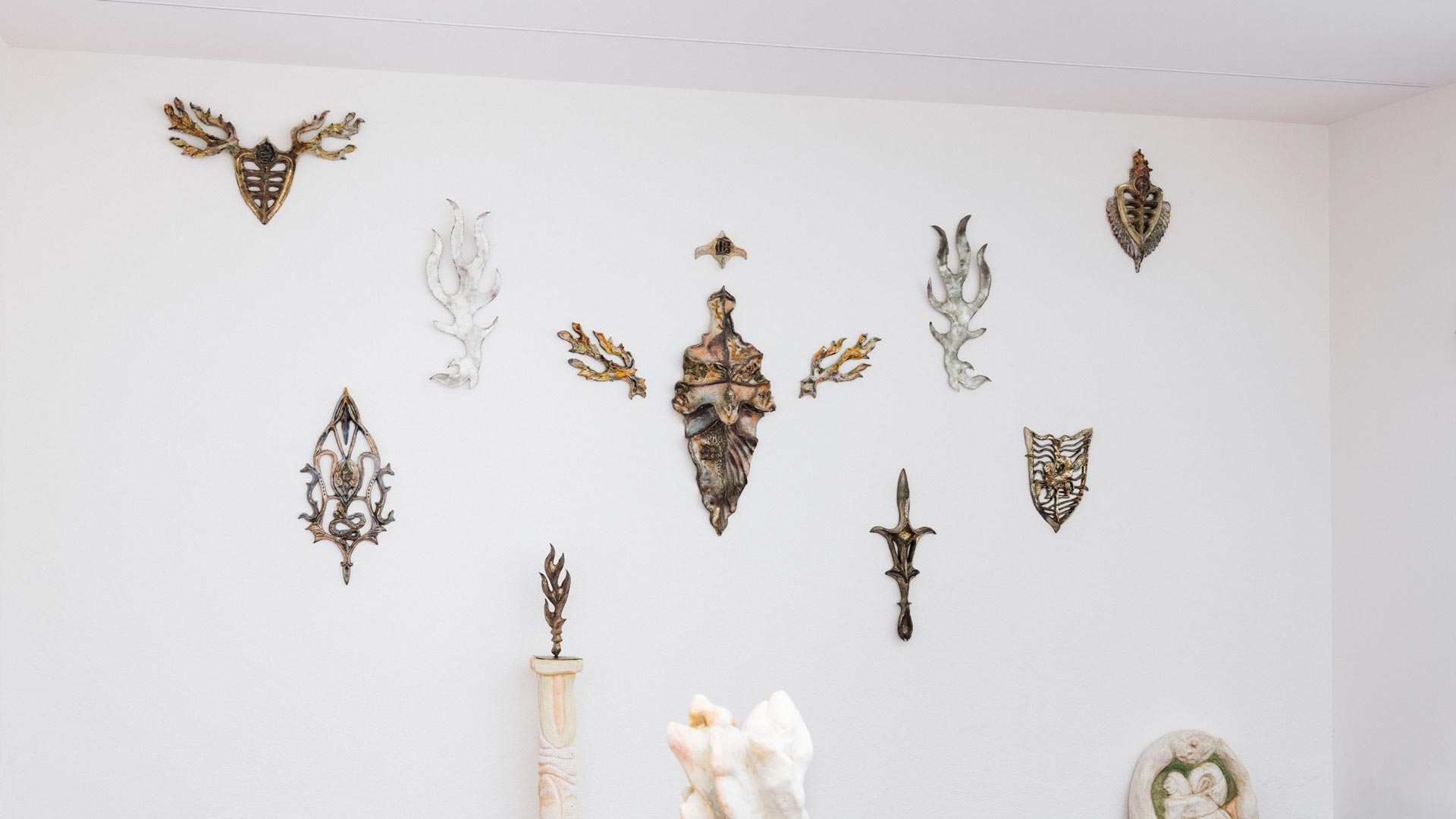 Bella Hunt & DDC at A.ROMY – Art Viewer