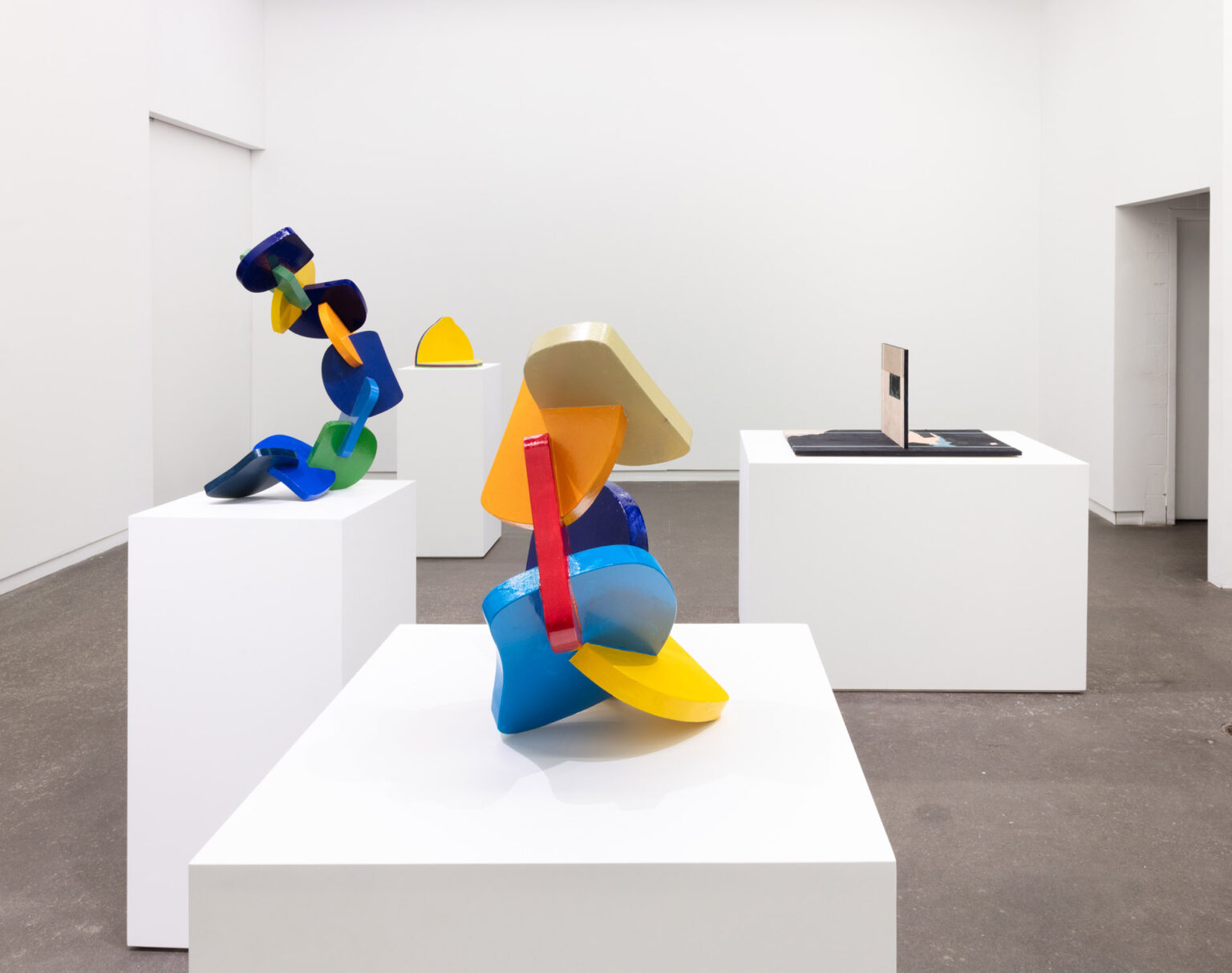 Sculptures by Painters at Daniel Faria Gallery – Art Viewer