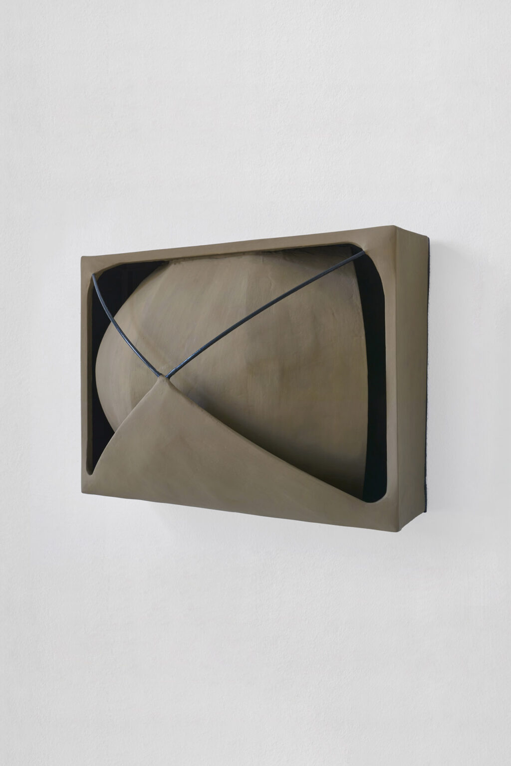 Clémence de La Tour du Pin at Smart Objects – Art Viewer