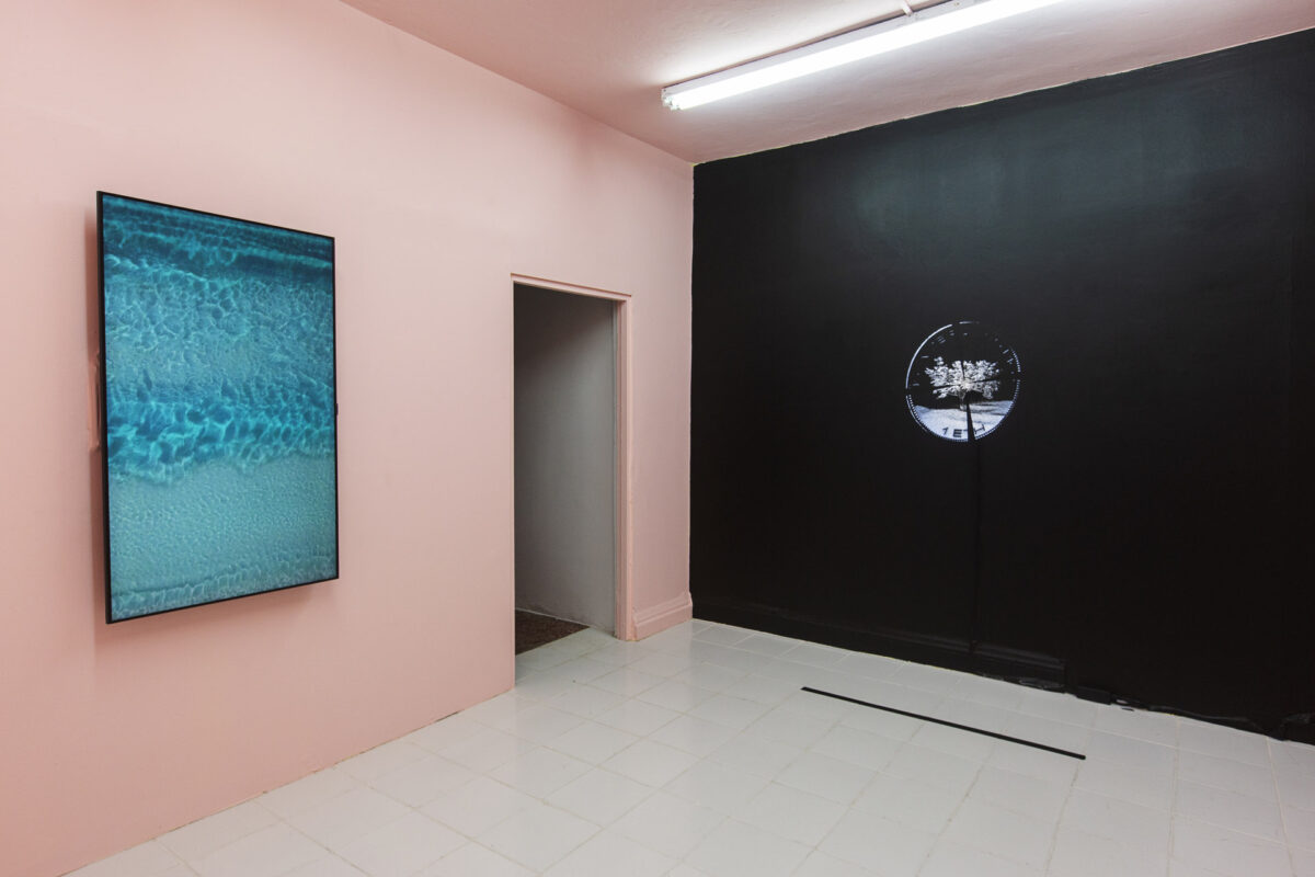 Juan “Jufe” Fernández at Embajada – Art Viewer