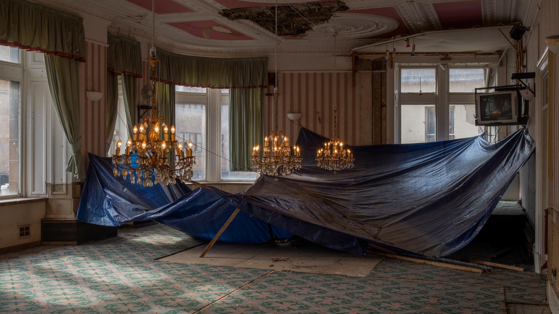 Stuart Middleton at David Dale Gallery (Off-Site Show at Paisley ...