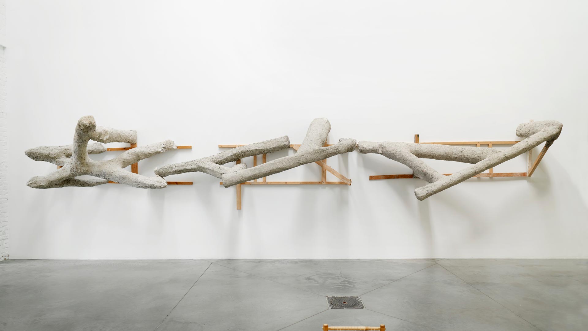 The Thinking Hand at Tatjana Pieters – Art Viewer