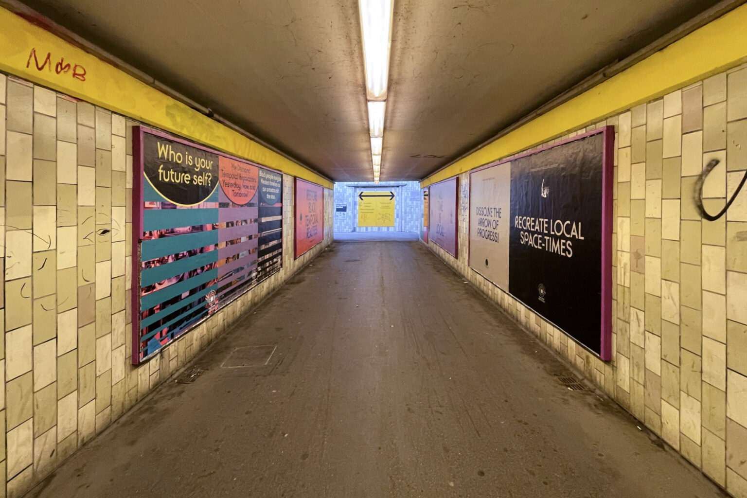 documenta 15: C&A Façade, Frankfurter Straße / Fünffenster­straße ...