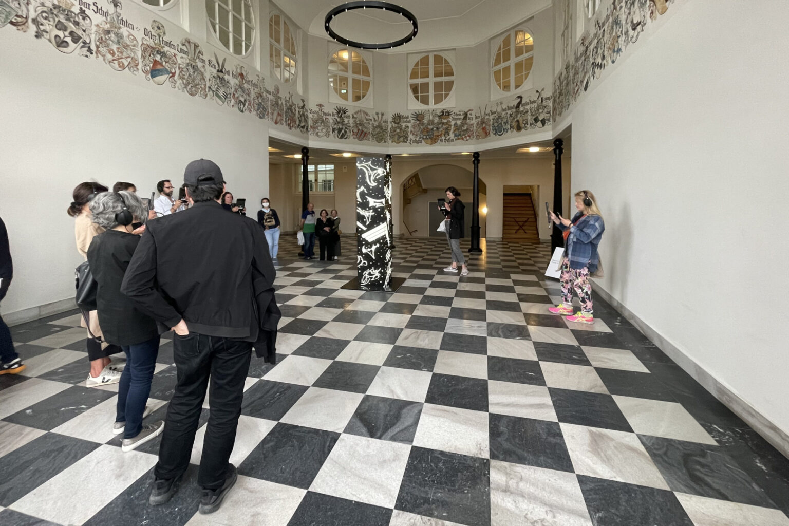 documenta 15: C&A Façade, Frankfurter Straße / Fünffenster­straße ...