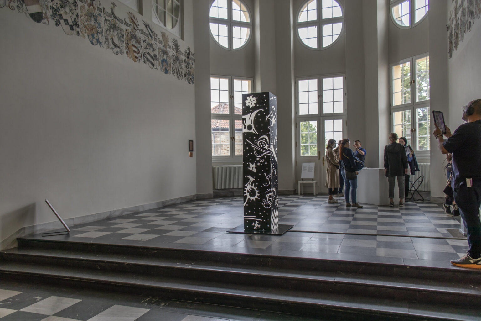 documenta 15: C&A Façade, Frankfurter Straße / Fünffenster­straße ...