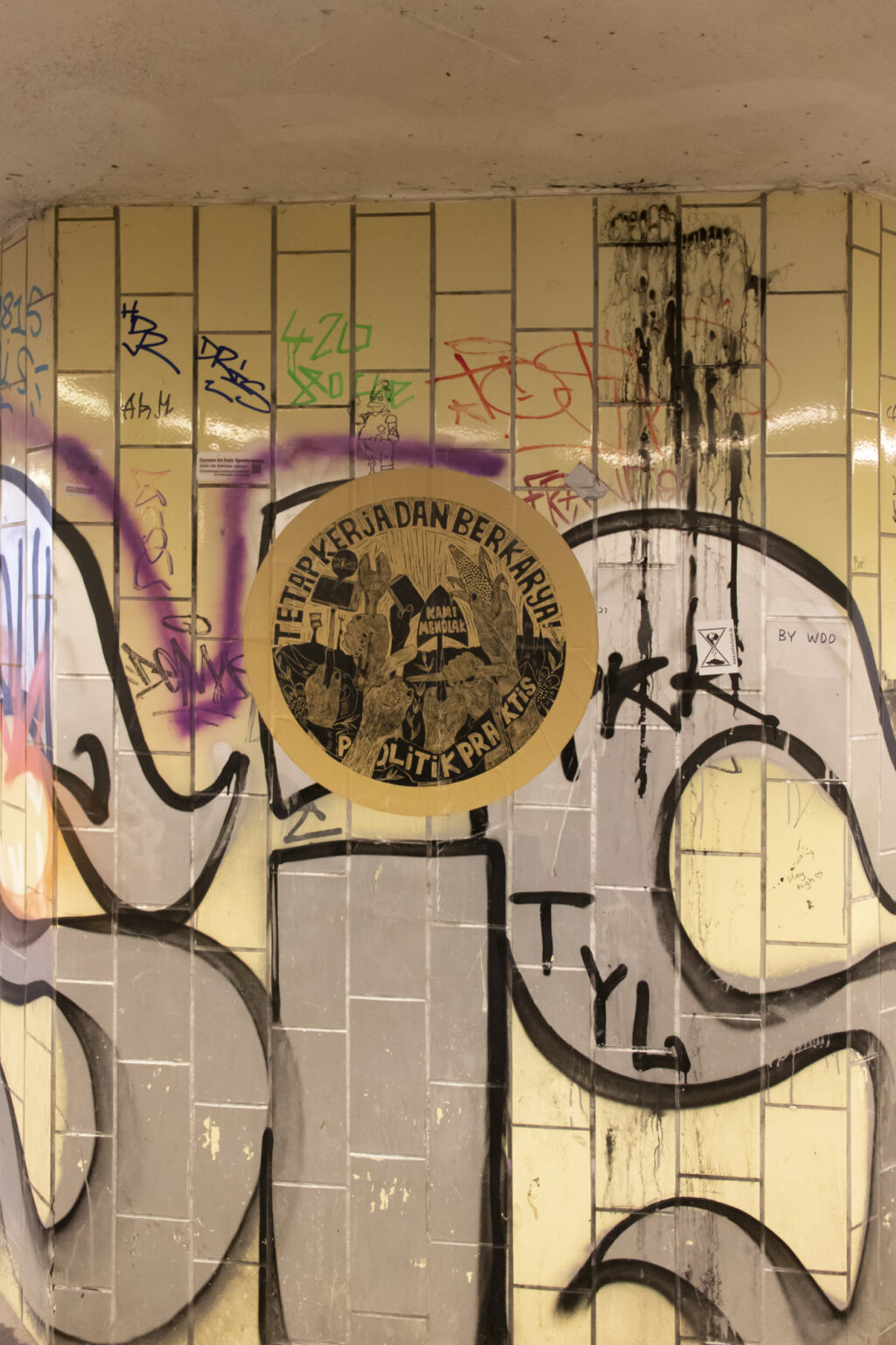 documenta 15: Platz der Deutschen Einheit (Underpass), Rainer-Dierichs ...