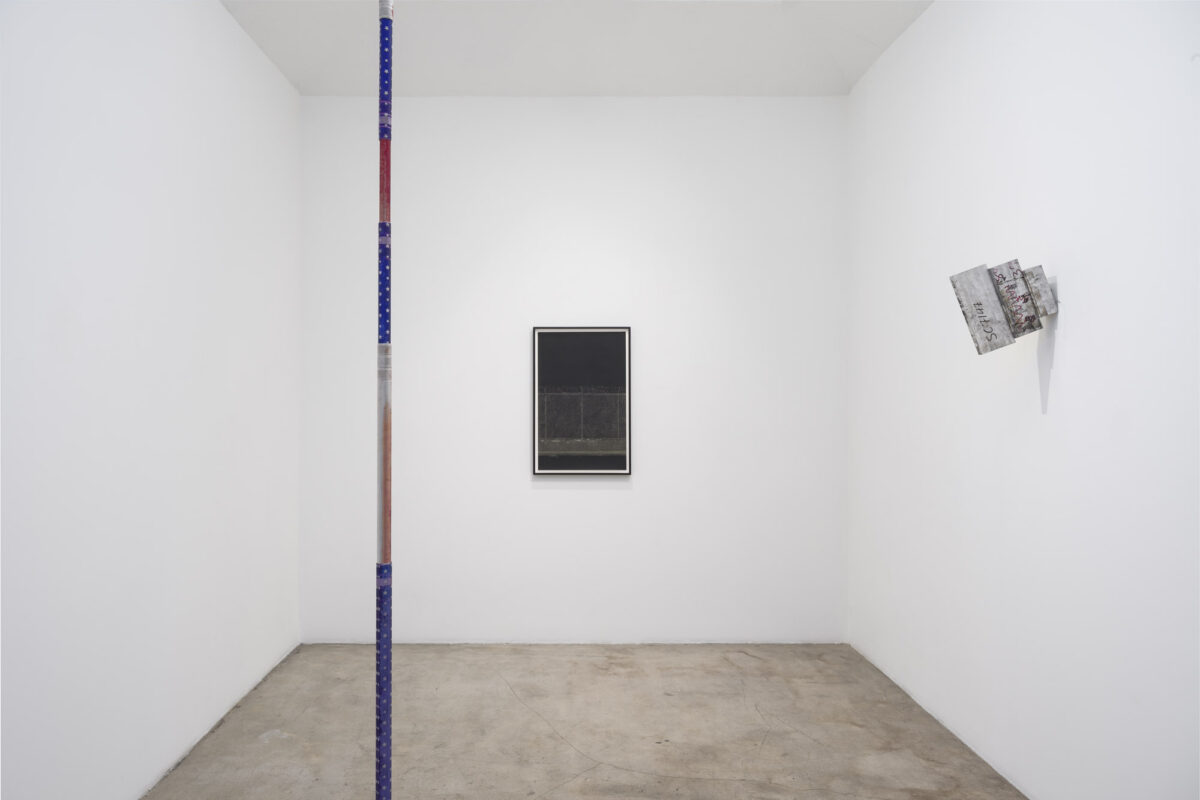 off-kilter at Michael Benevento – Art Viewer