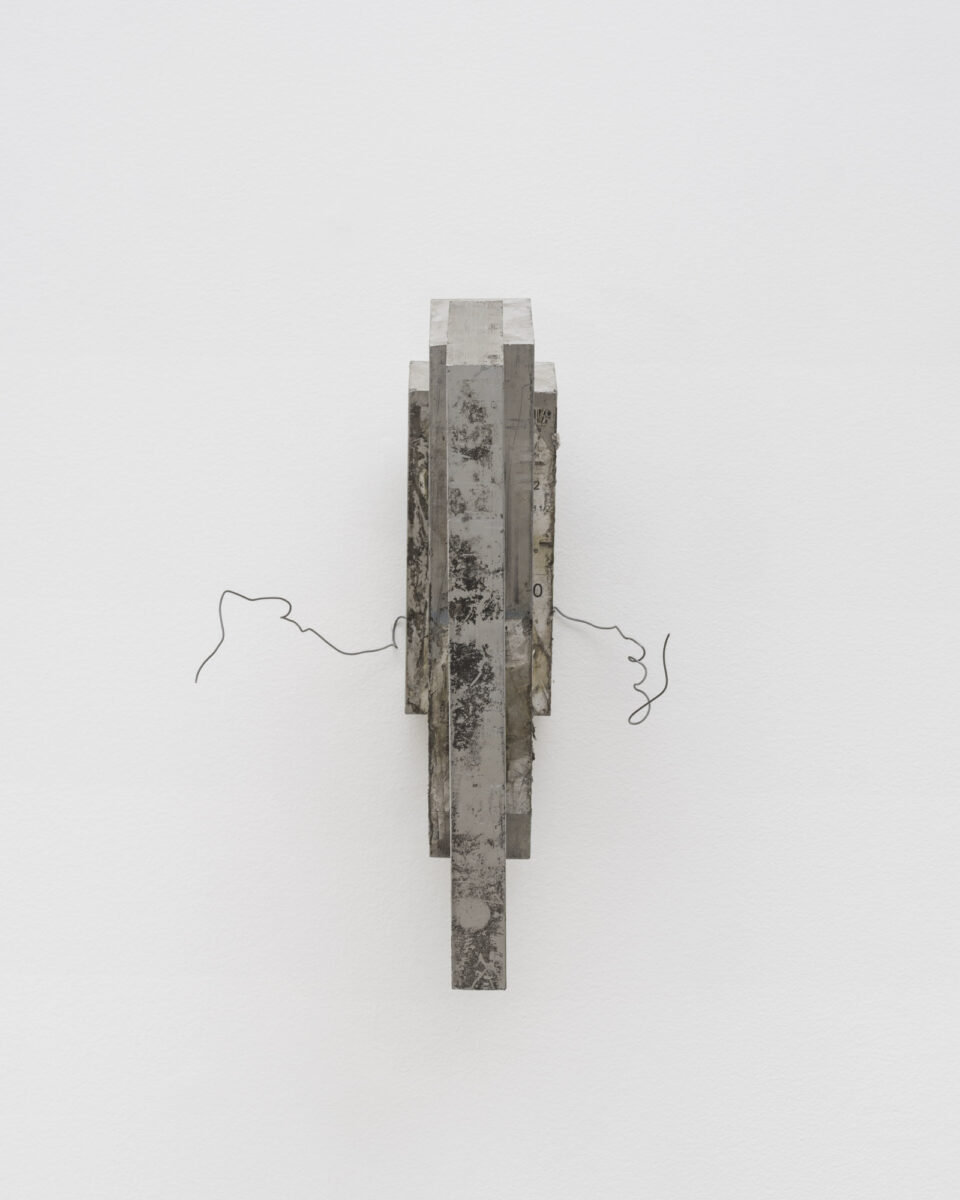 off-kilter at Michael Benevento – Art Viewer