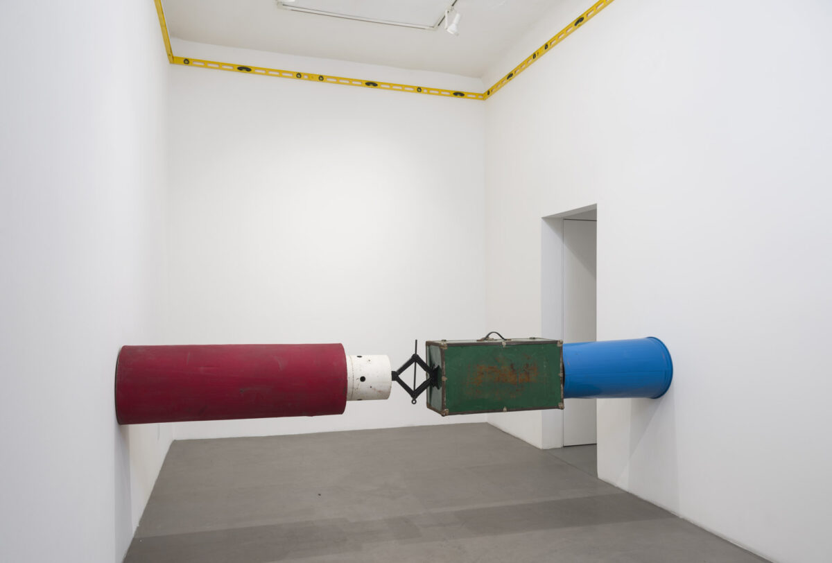 off-kilter at Michael Benevento – Art Viewer