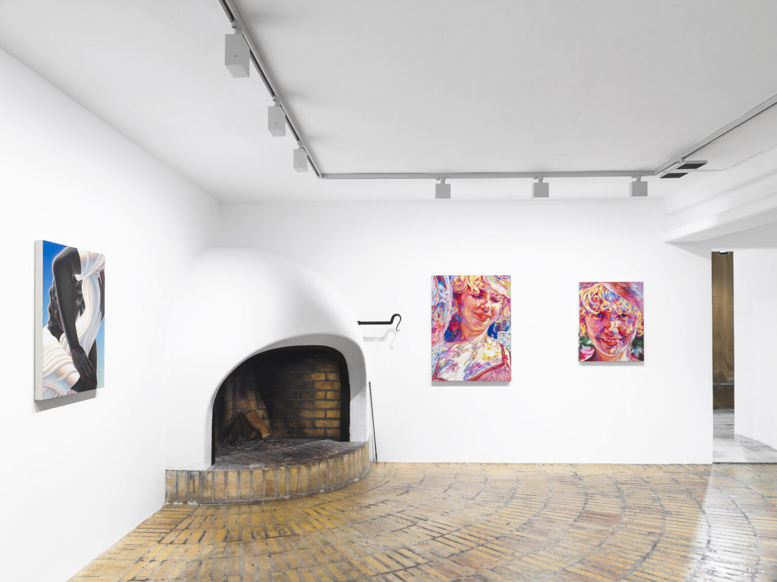 Psychic Distance: Powers of Observing Relationships at LOYAL – Art Viewer