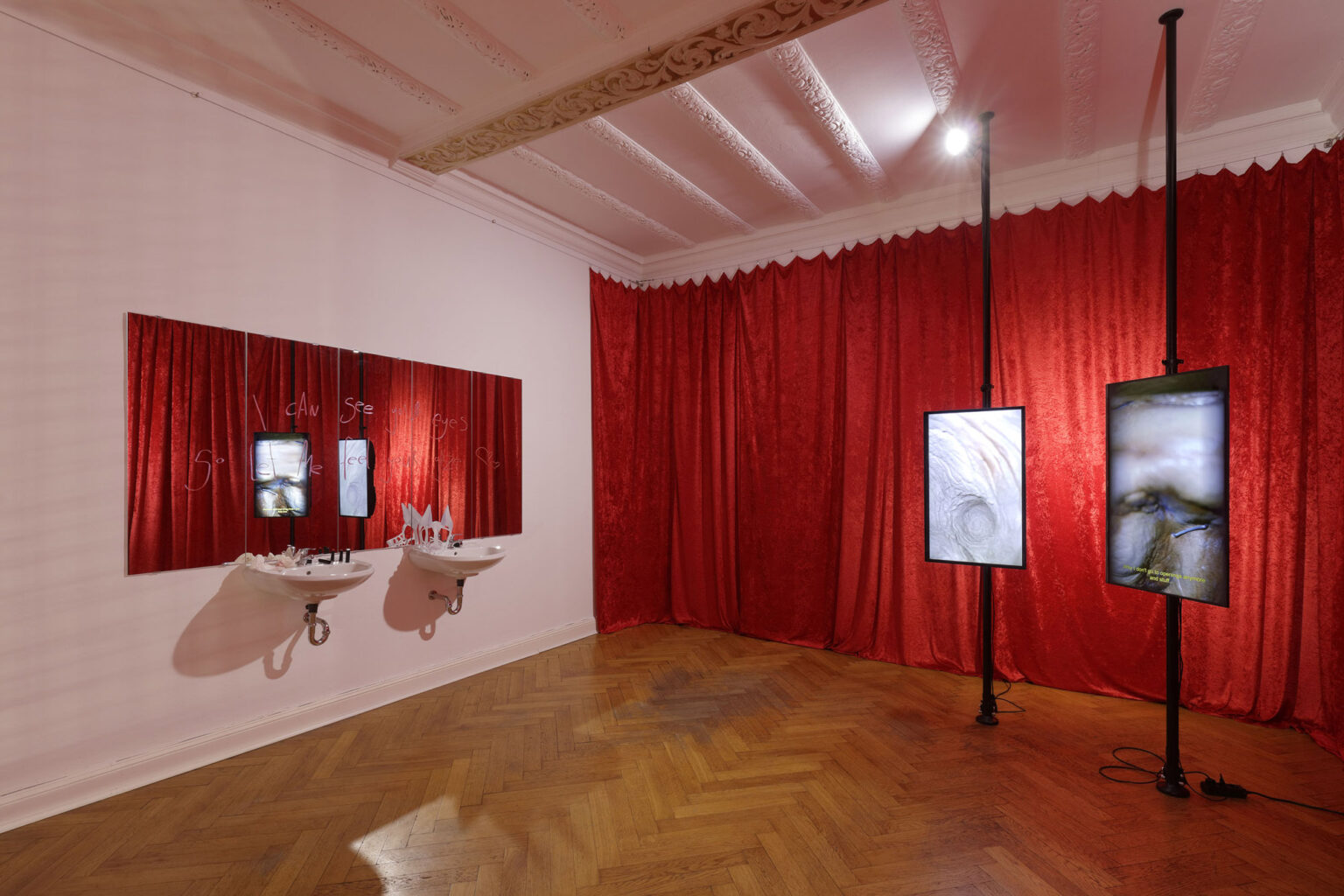 Rebekka Benzenberg at Galerie Anton Janizewski – Art Viewer