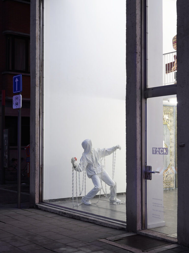 Alexandre Bavard at Tick Tack – Art Viewer