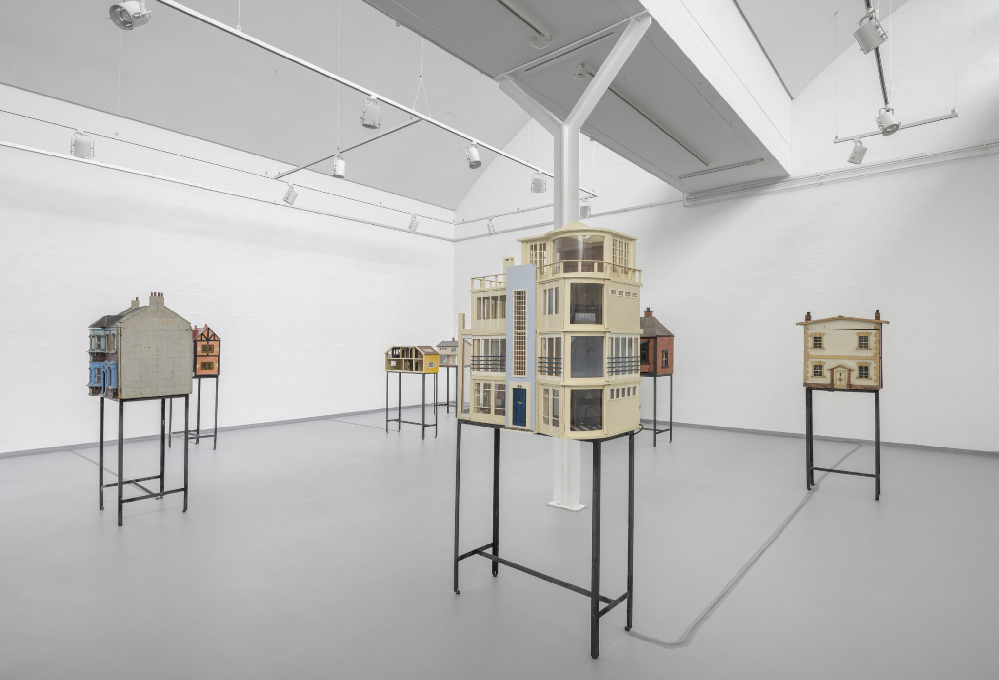 Hannah Quinlan & Rosie Hastings at Huset for Kunst & Design – Art Viewer