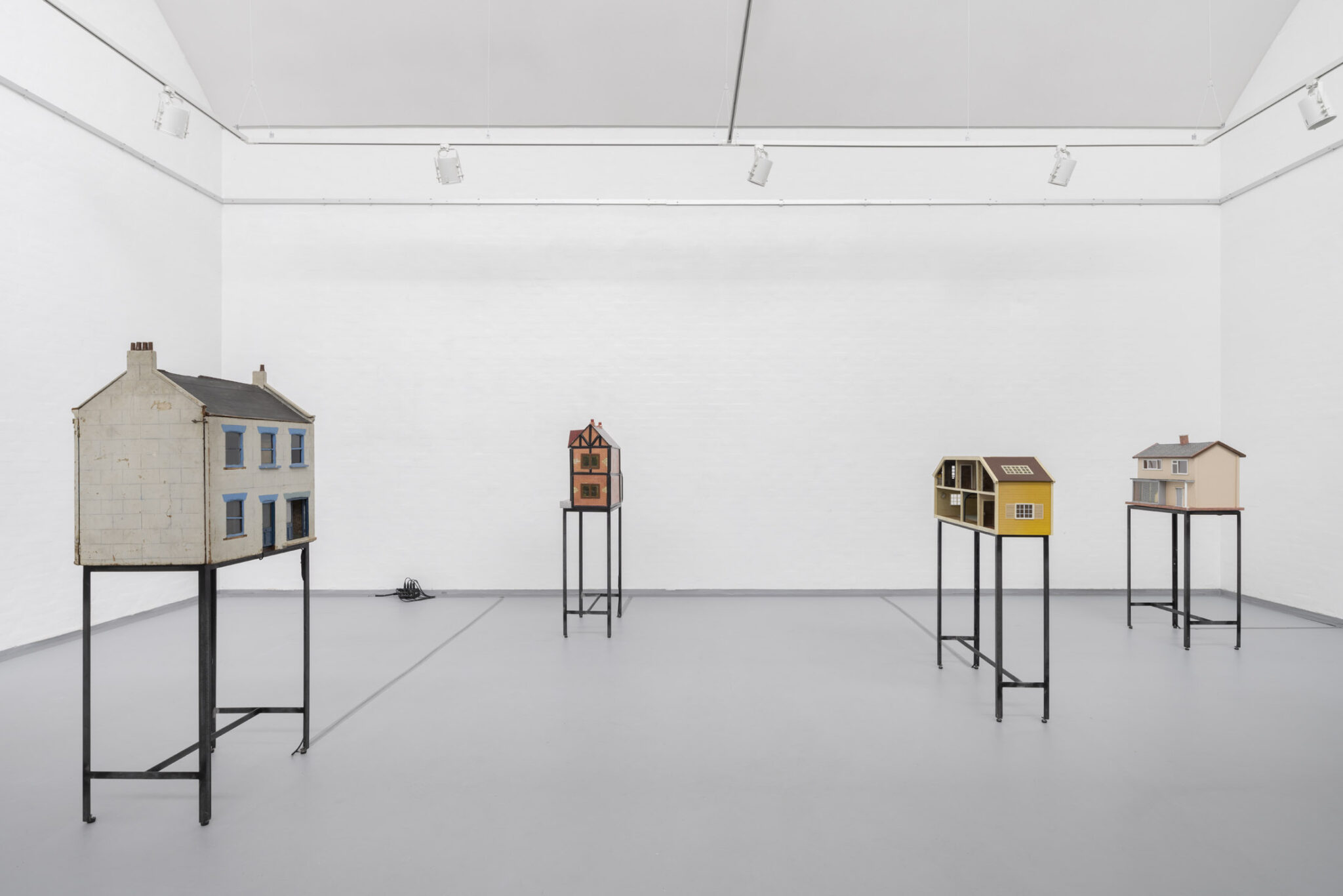 Hannah Quinlan & Rosie Hastings at Huset for Kunst & Design – Art Viewer