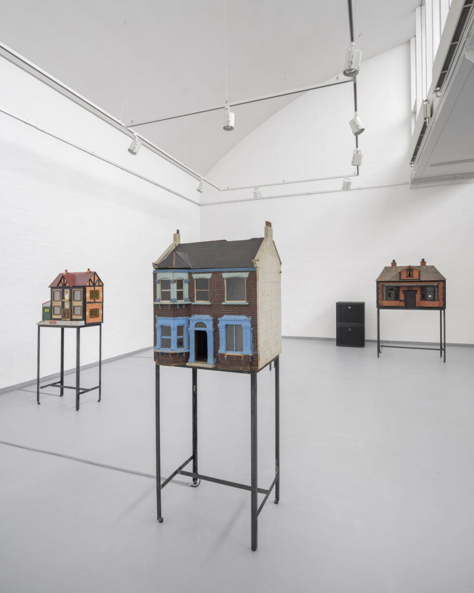 Hannah Quinlan & Rosie Hastings at Huset for Kunst & Design – Art Viewer